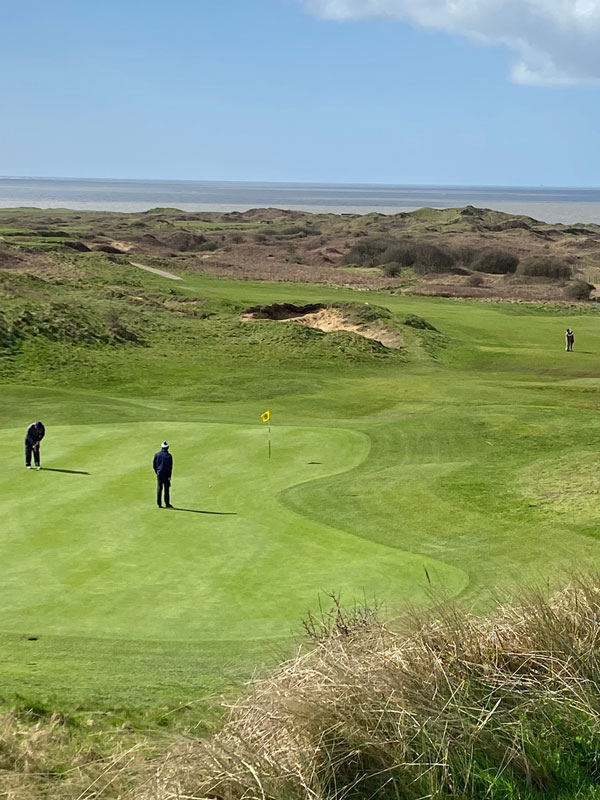 English Seniors Champions Surrey take on Welsh Champions Glamorgan