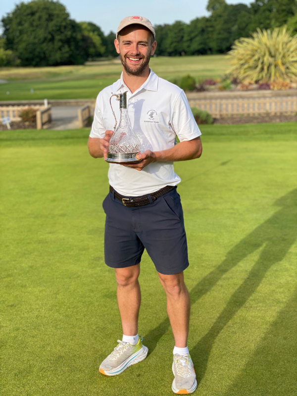 Peter Crocombe from Roehampton wins Mid-Age Championship